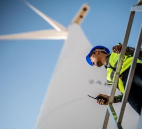 Leadvent Group| How Government Drives Floating Offshore Wind Growth